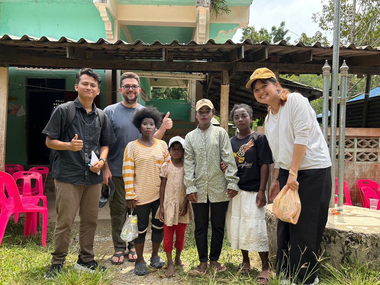 Visiting The JaHai Tribe in Bannang Sata District, Yala and Sri Sakhon ...